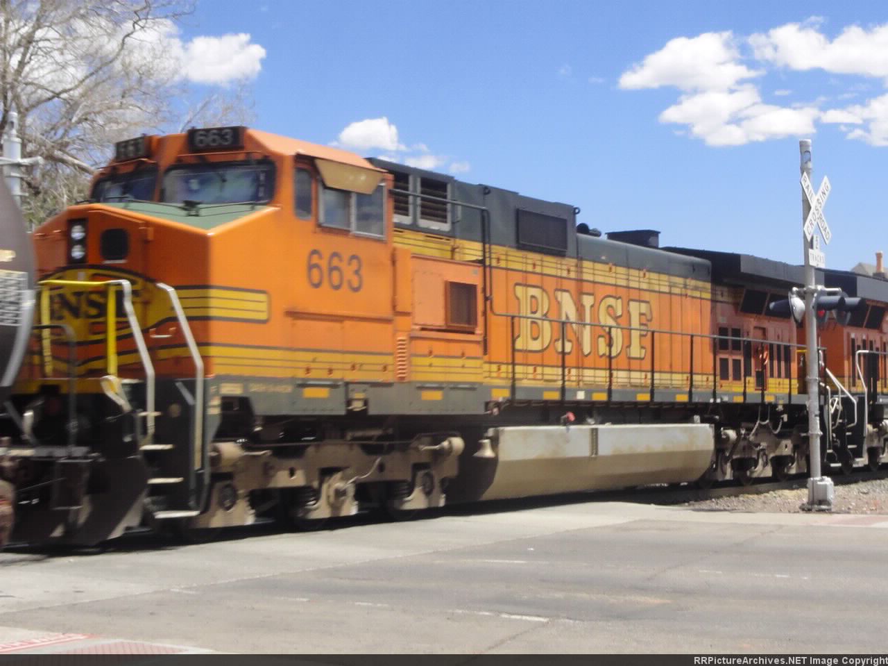 BNSF 663